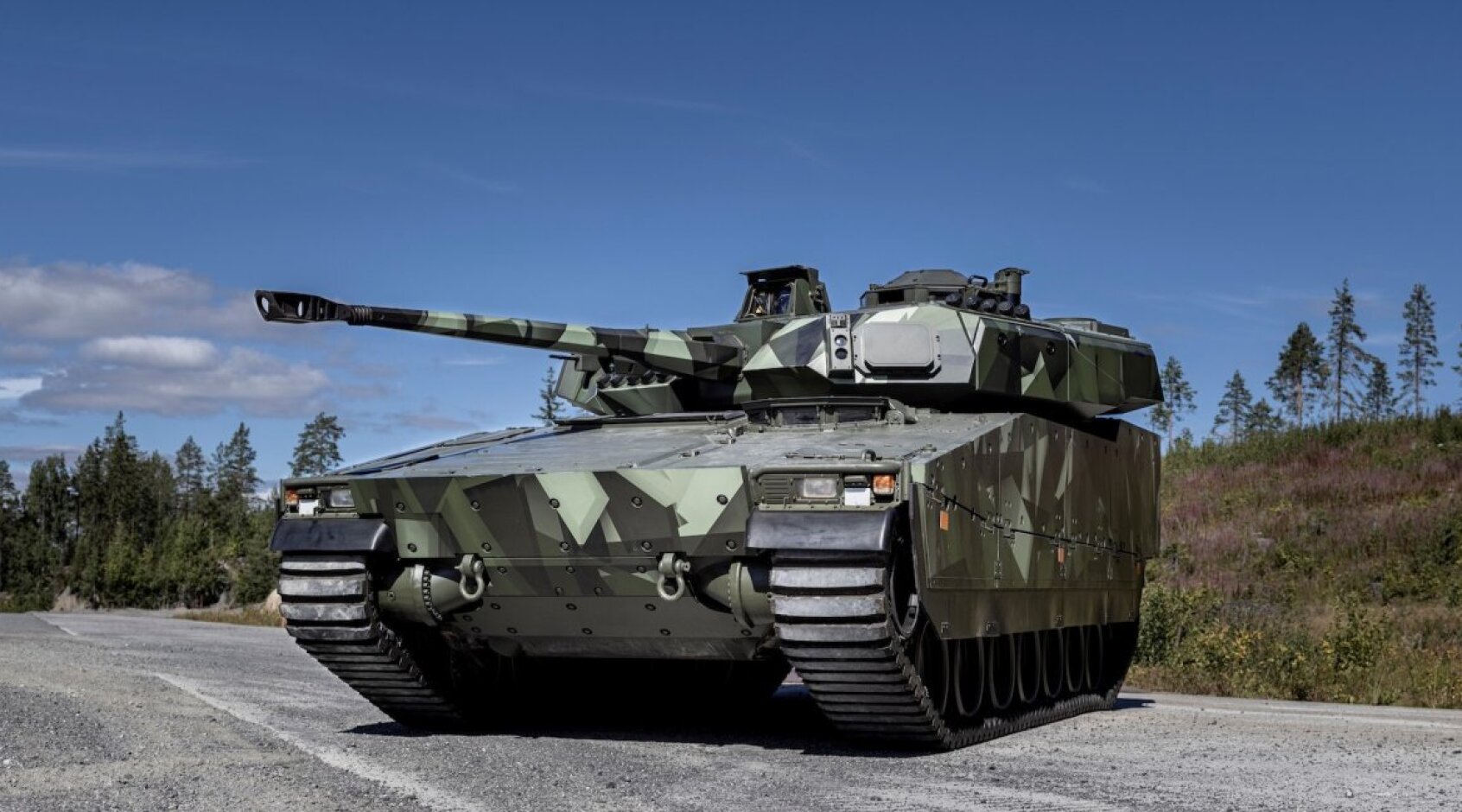CV90: Данія і Швеція поставлять Україні додаткові БМП
