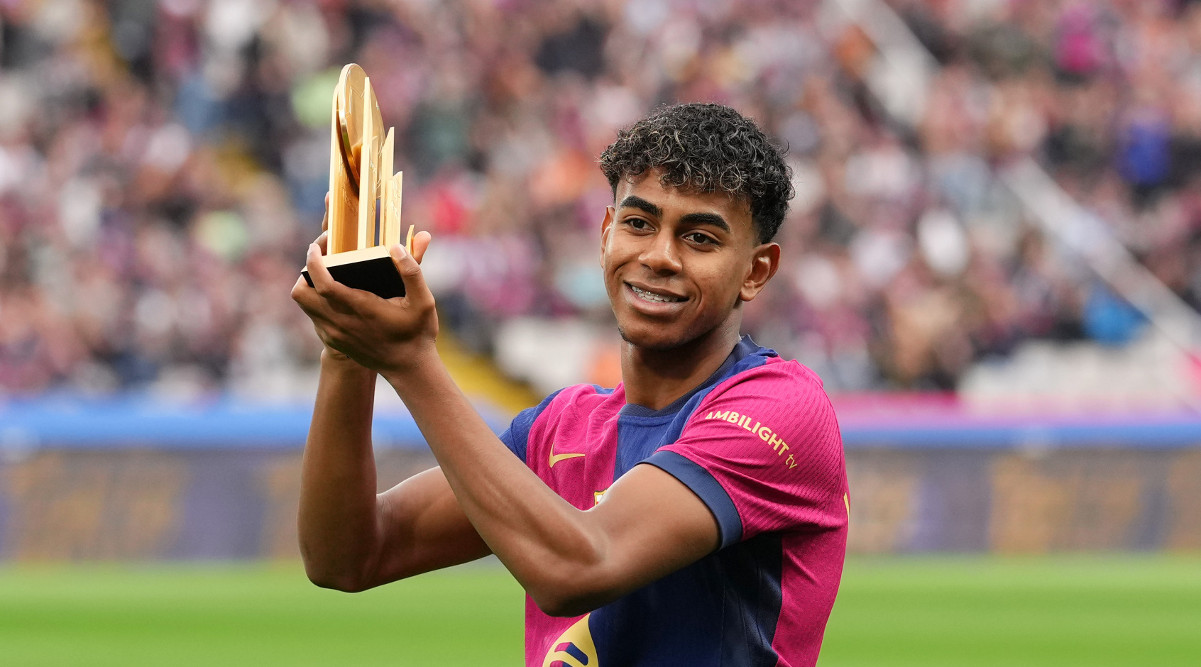 Ямал летом продлит контракт с "Барселоной" до 2030 года