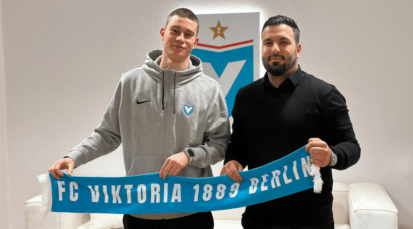 Офіційно: Іван Єрмачков - гравець "Вікторії Берлін"