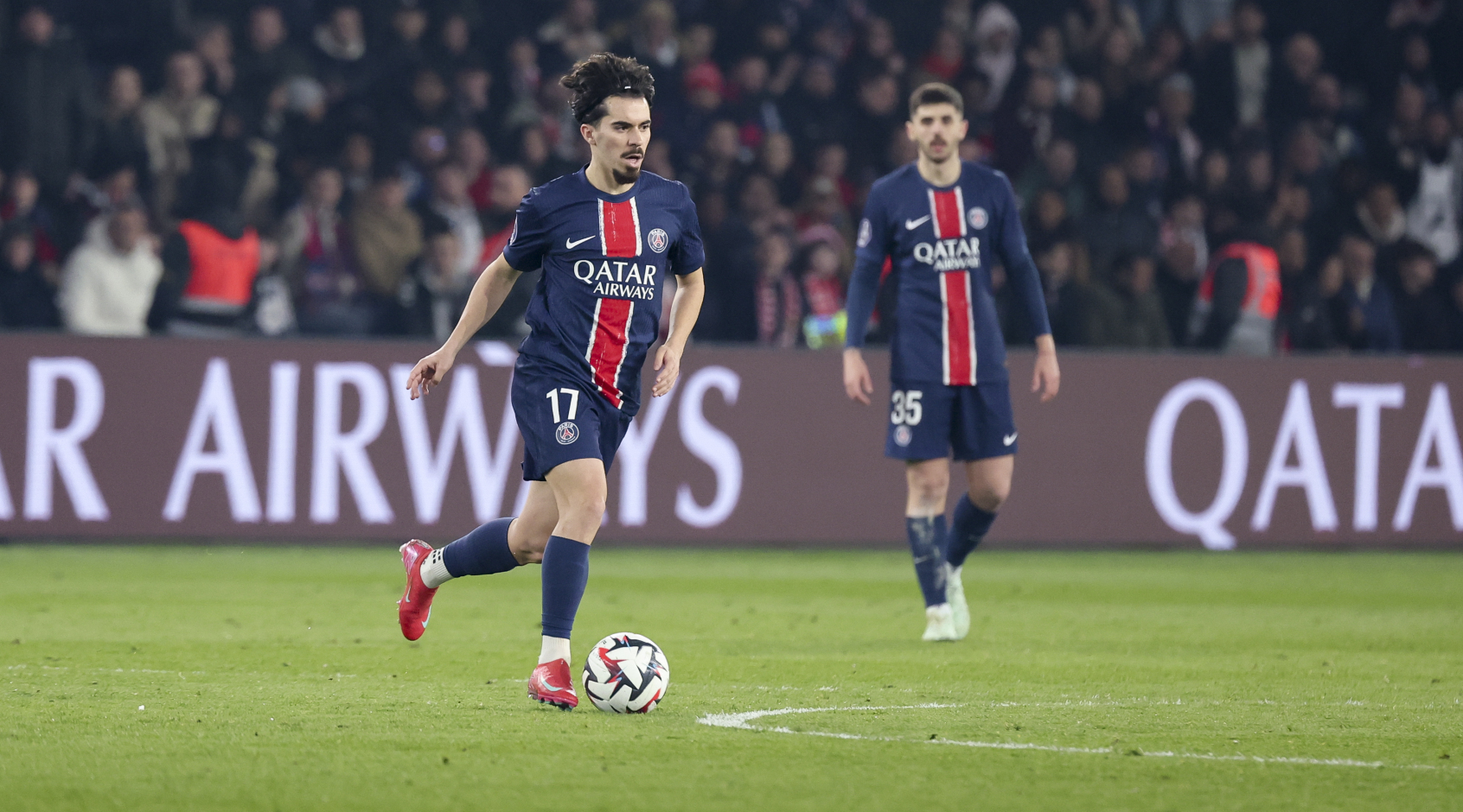 Vitinha: Dal Conflitto al Trionfo, il Fenomeno del PSG che Sta ...